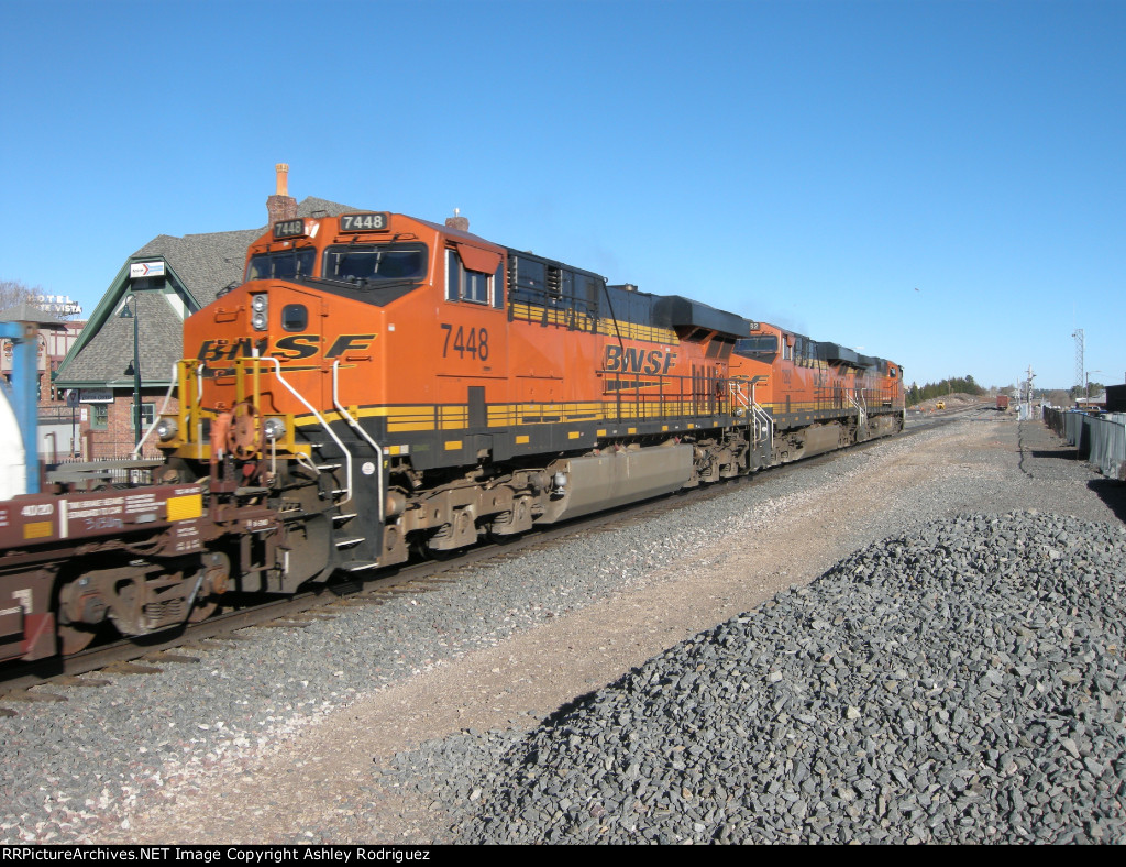BNSF 7448